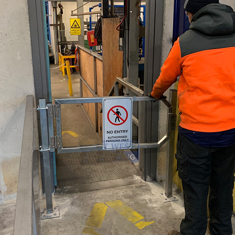 Universal Self-Closing Safety Gate | 830mm - 1280mm Adjustable